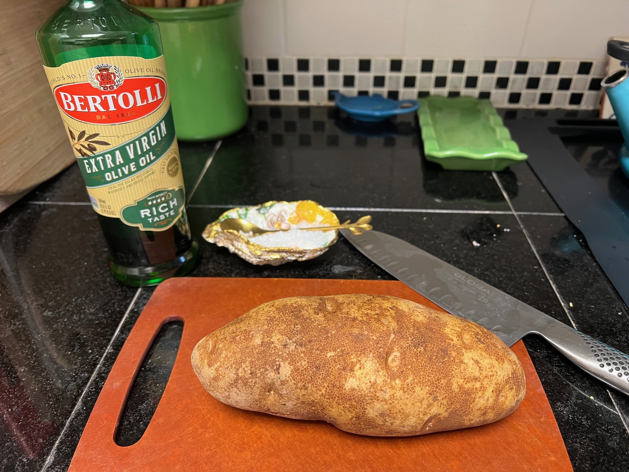Baked Potatoes: A Clean Slate for a Healthy Meal