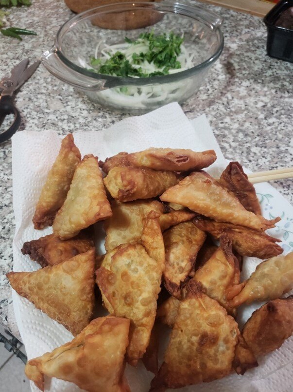 Burmese Street Food: Samosa Thoke